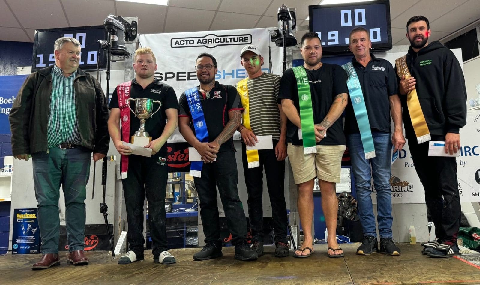 Welsh speedster claims New Zealand's richest speed shear prize - Sheep ...