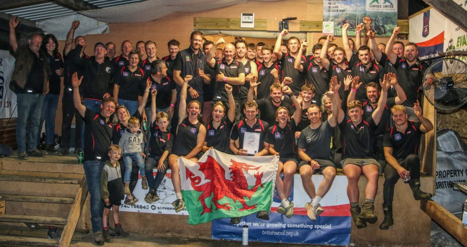 Welsh shearer sets new British eight hour record of 663 ewes - Sheep ...