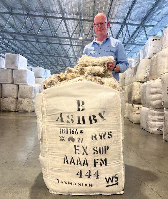 Tasmanian 12.7 micron Merino bale tops market at $330/kg - Sheep Central